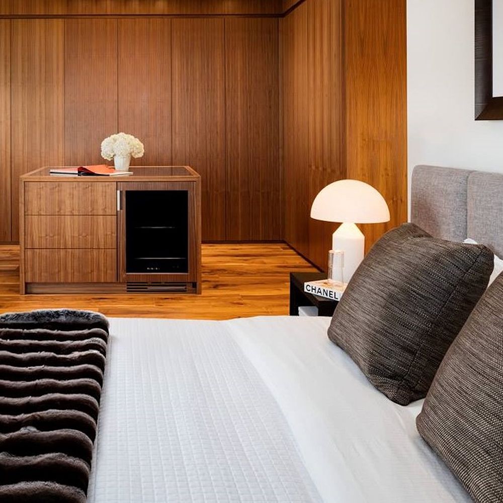 Atollo Glass Table Lamp By Oluce