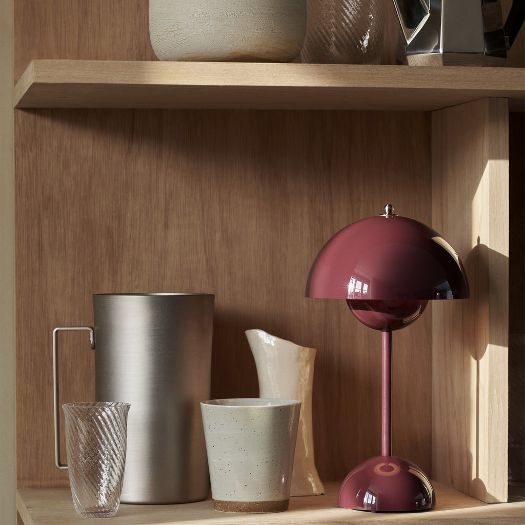 Flowerpot VP9 Portable Table Lamp