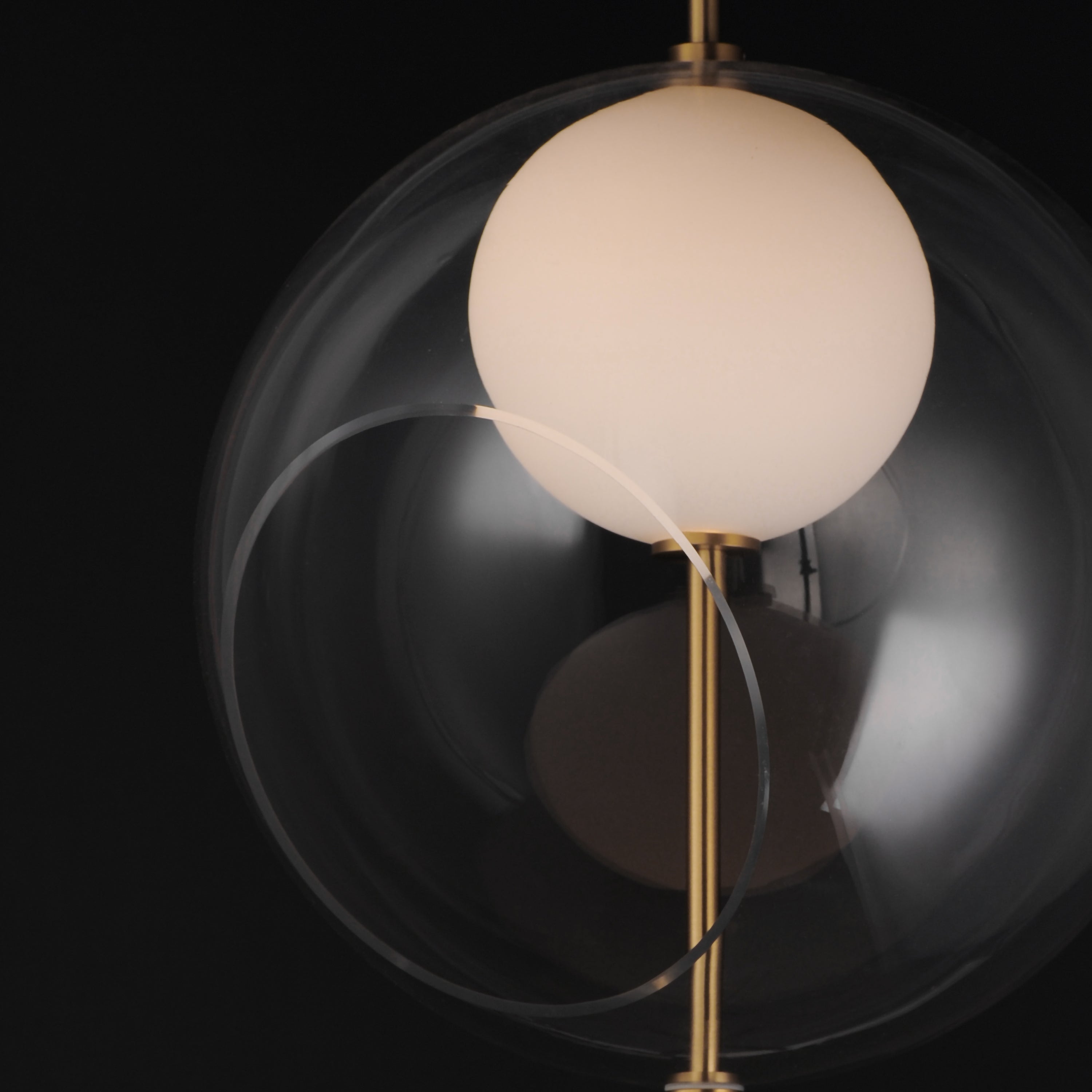 Martini LED Pendant Light By ET2