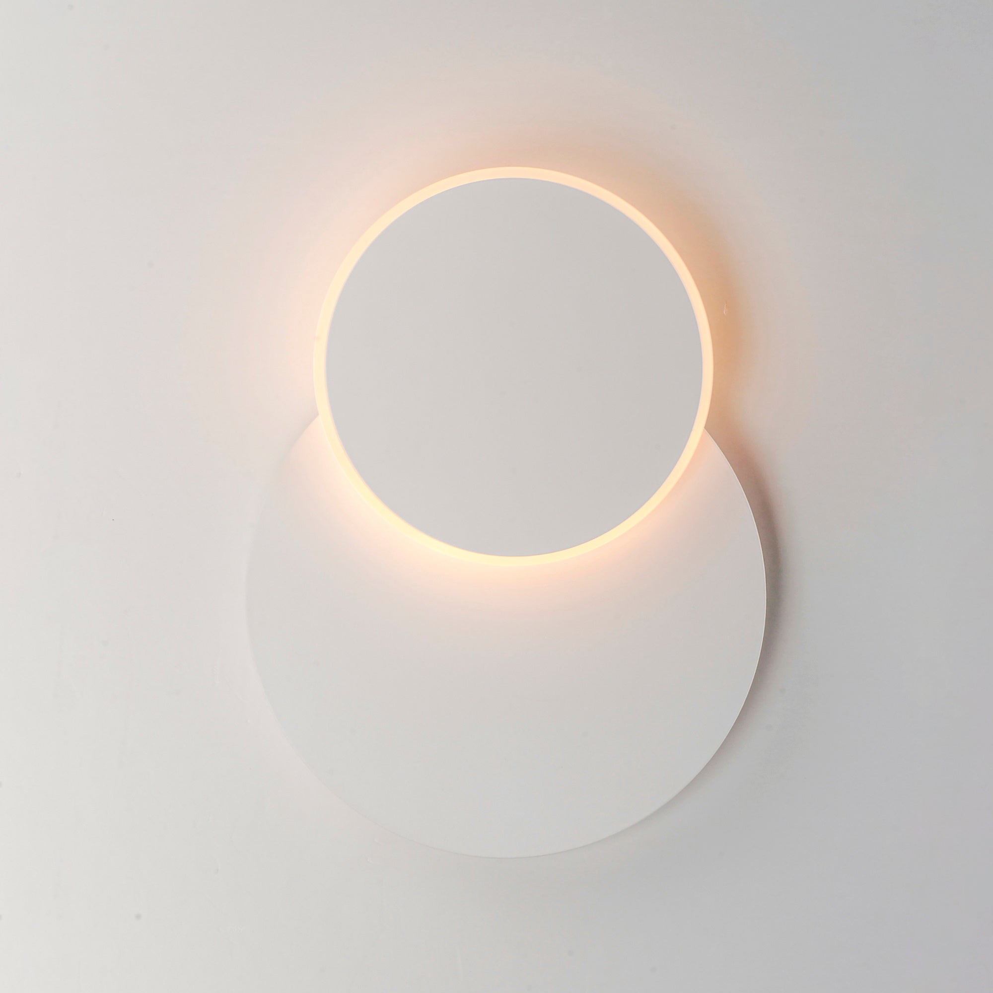 Revolver LED Wall/Ceiling Light By ET 2